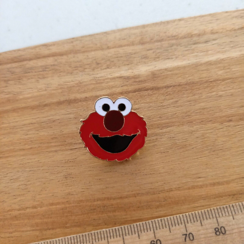 Novelty Cartoon Red Elmo Monster Pin Badge 2.4cm Jewellery AUS Free ...