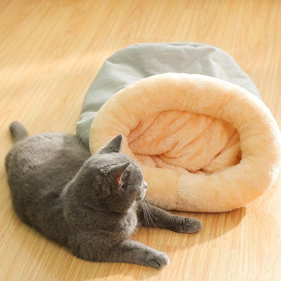 Cat Sleeping Bag Cuddly Fluffy Feel Thickened Pets Pocket Type Quilt ...