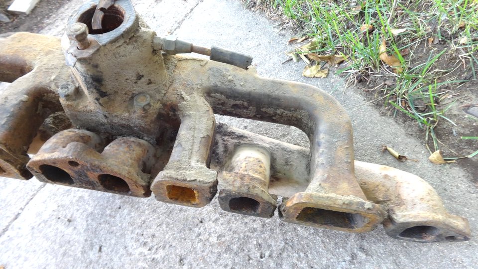 1946 1947 Ford TRUCK 6 cyl INTAKE / EXHAUST MANIFOLDS Original 1948 ...