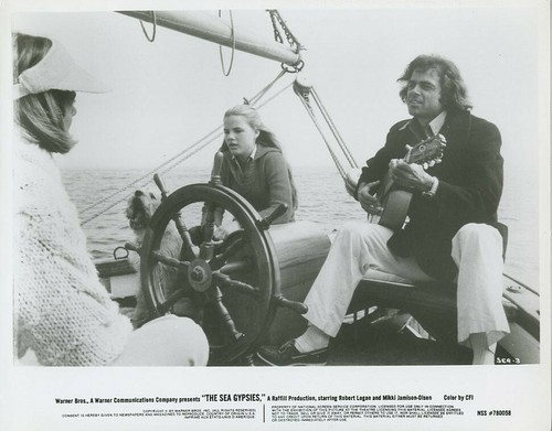 ROBERT LOGAN HEATHER RATTRAY THE SEA GYPSIES ORIGINAL 8x10" PHOTO # ...