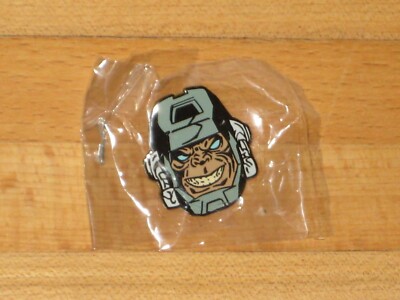 Transformers BotCon 2015 Cybertron's Most Wanted Oilmaster First Day ...