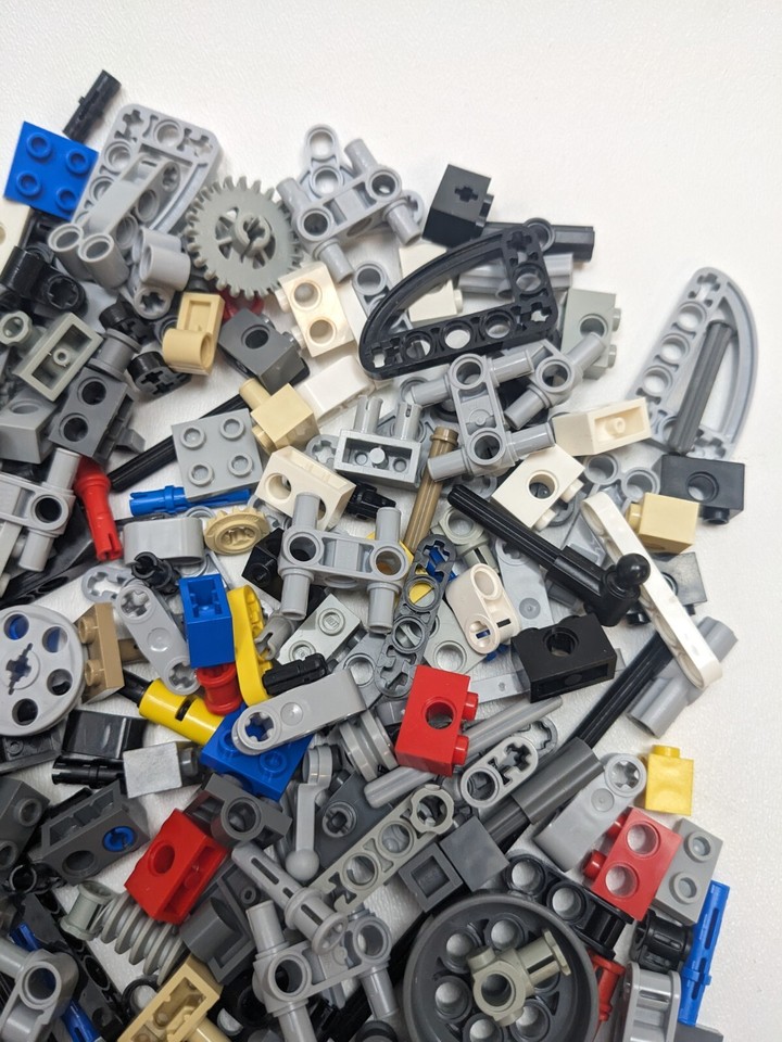 600pcs LEGO TECHNIC Small Mix Bricks Friction Pins Axles Connectors ...