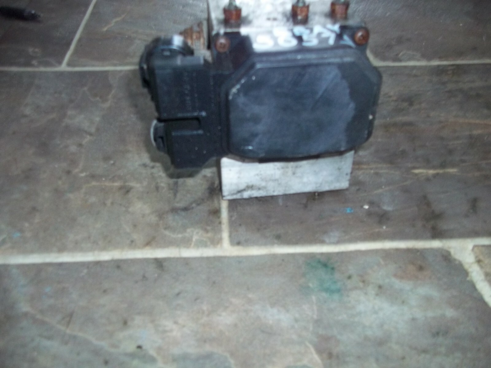 1999-2000 Lexus RX300 ABS Pump Anti-Lock Brake Actuator Assembly W/O ...