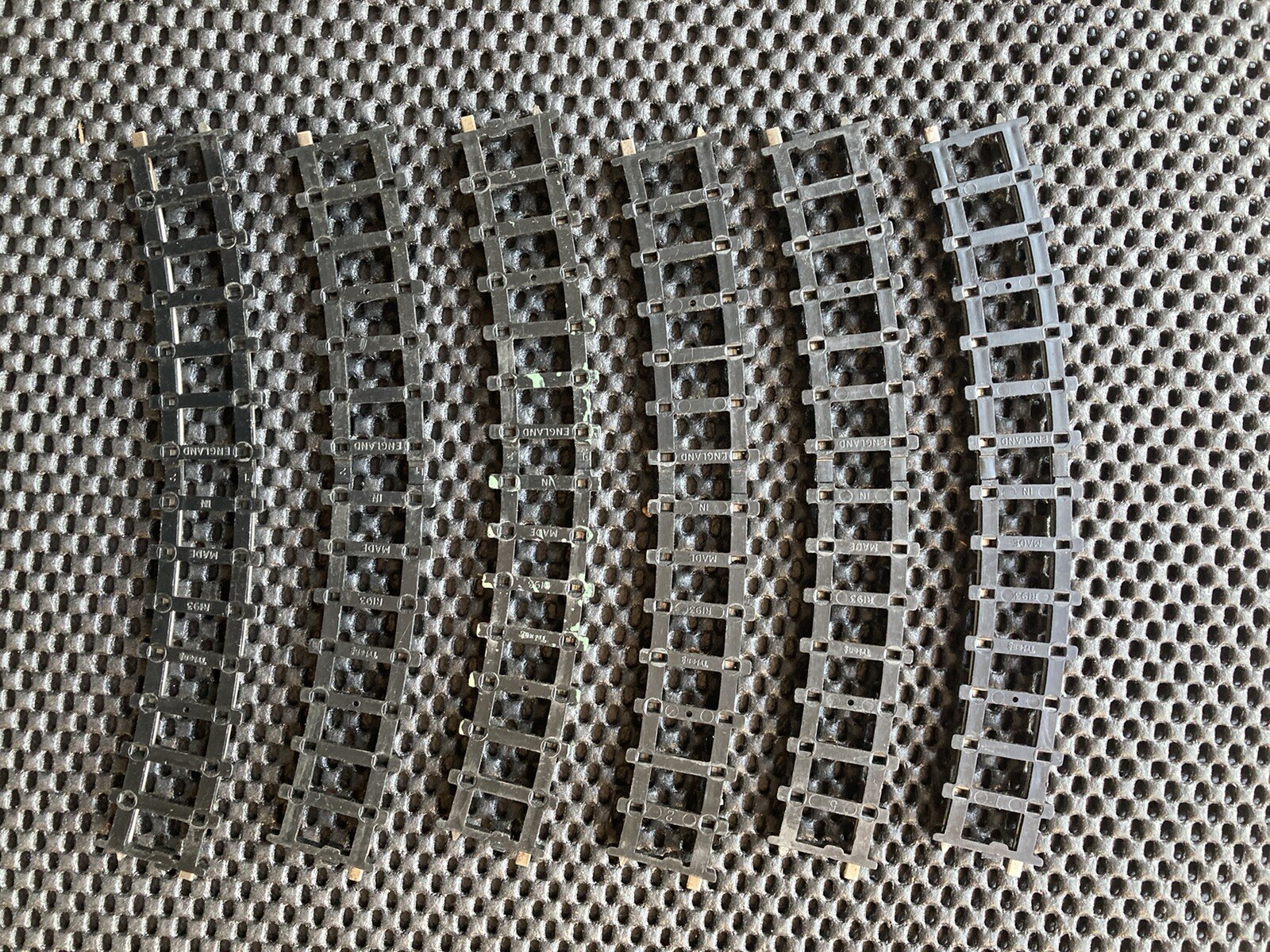 VINTAGE TRIANG RAILWAYS R193 SERIES THREE CURVED TRACK X 6 PIECES | eBay UK