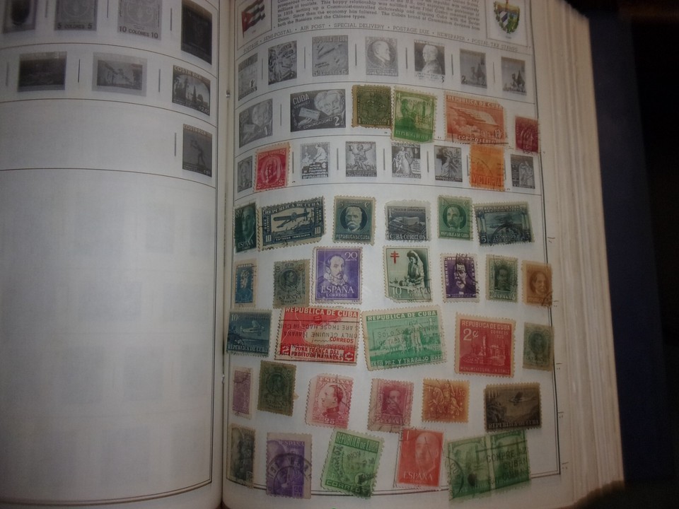 Statesman deluxe album Stamp collection 1975 book with many stamps | eBay