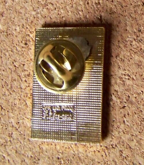 Chicago Cubs Die Hard Fan lapel pin round logo MLB | eBay