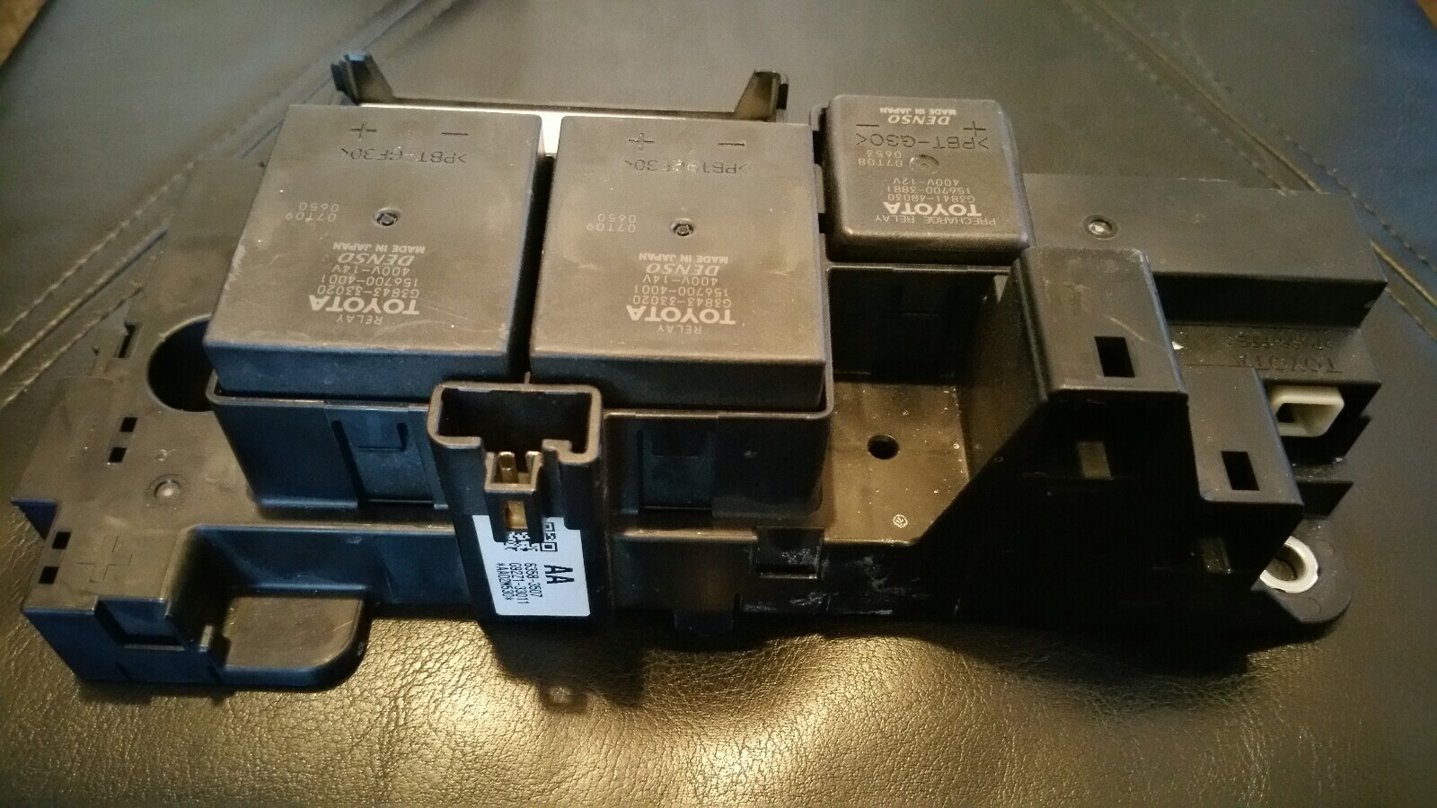 TOYOTA PRIUS C 2012-2015 HYBRID BATTERY RELAY g92z1-33010 And Brackets ...