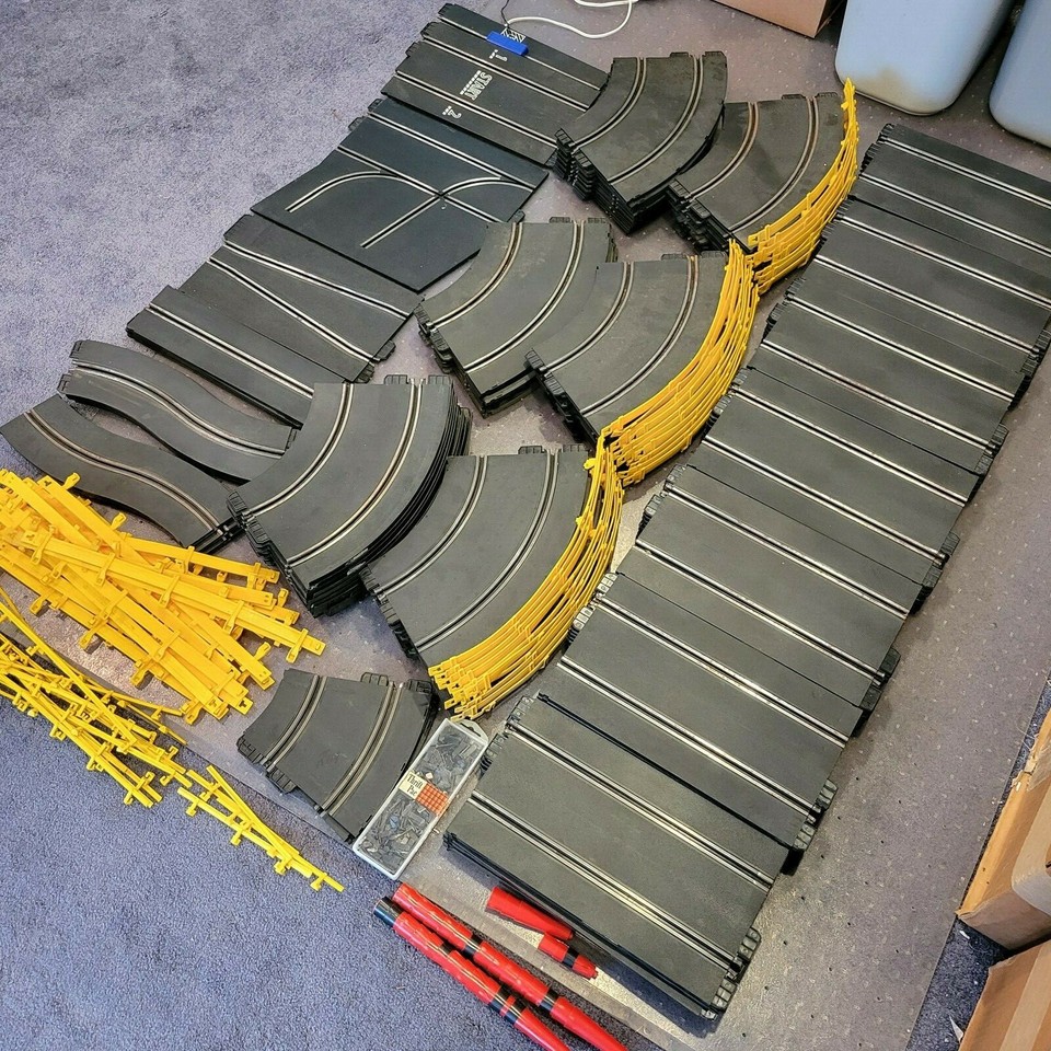 Strombecker 1/32 Slot Car Track LOT * 150 Track Sections * Start Banks ...