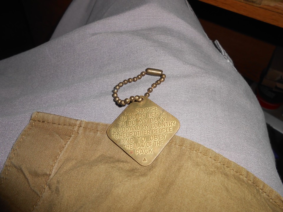 Vintage 1980 Scout Cub Scout Keychain Scouting Promise Do Your Best ...