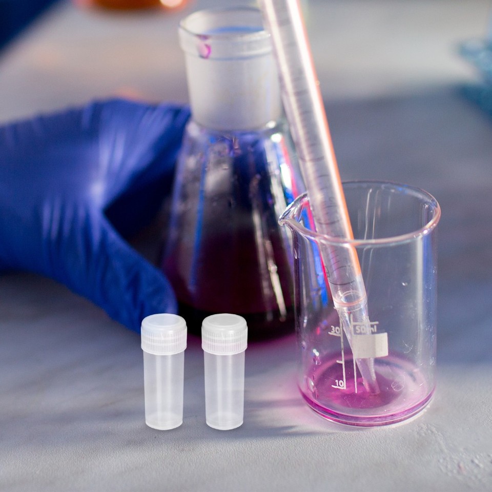50pcs Small Plastic Sample Bottles with Screw Caps for Laboratory ...
