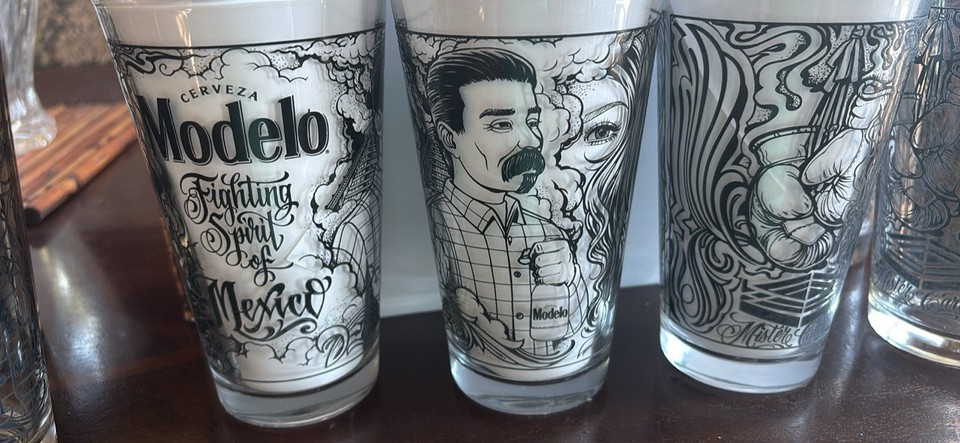 MODELO BEER & MISTER CARTOON PINT GLASSES *RARE (2) PAIR* | eBay