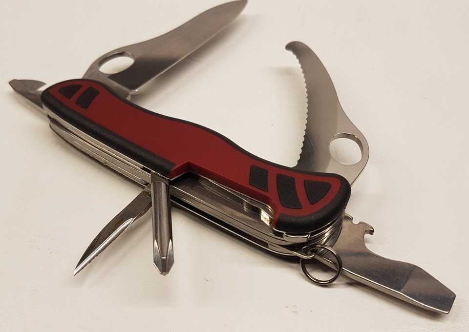 Victorinox Swiss Army Knife Hunter XT? Dual Red / Black RETIRED model ...