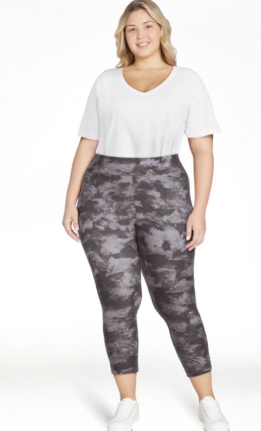 Terra and Sky Texture Gray Shadow High Rise Capri Leggings 3X (24W-26W ...