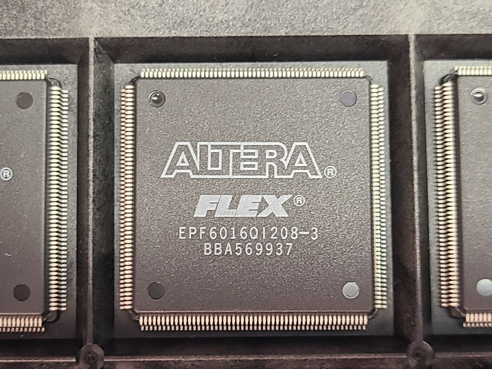 Altera FLEX EPF6016QI208-3 FPGA 16K Gates 1320 Cells 125MHz 5V 208-Pin ...