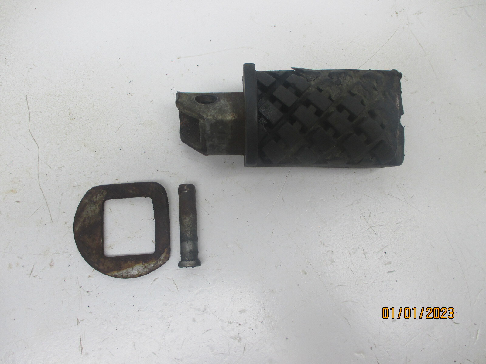 1971 SUZUKI TS250 TS 250 SAVAGE RIGHT FRONT FOOT REST PEG STEP | eBay