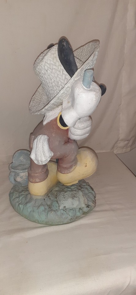 Disney Mickey Mouse Henri Studios Gardener Heavy Yard Statue 2001 14.5 ...