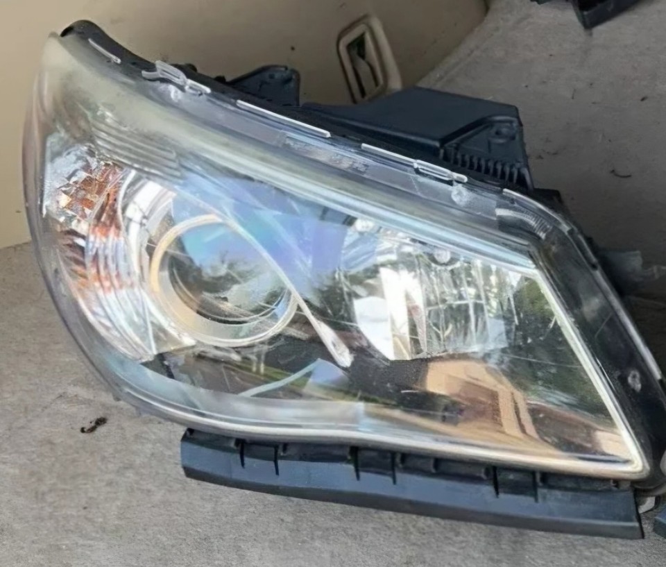 2014-2017 Chevrolet SS RH Passenger Headlight | eBay