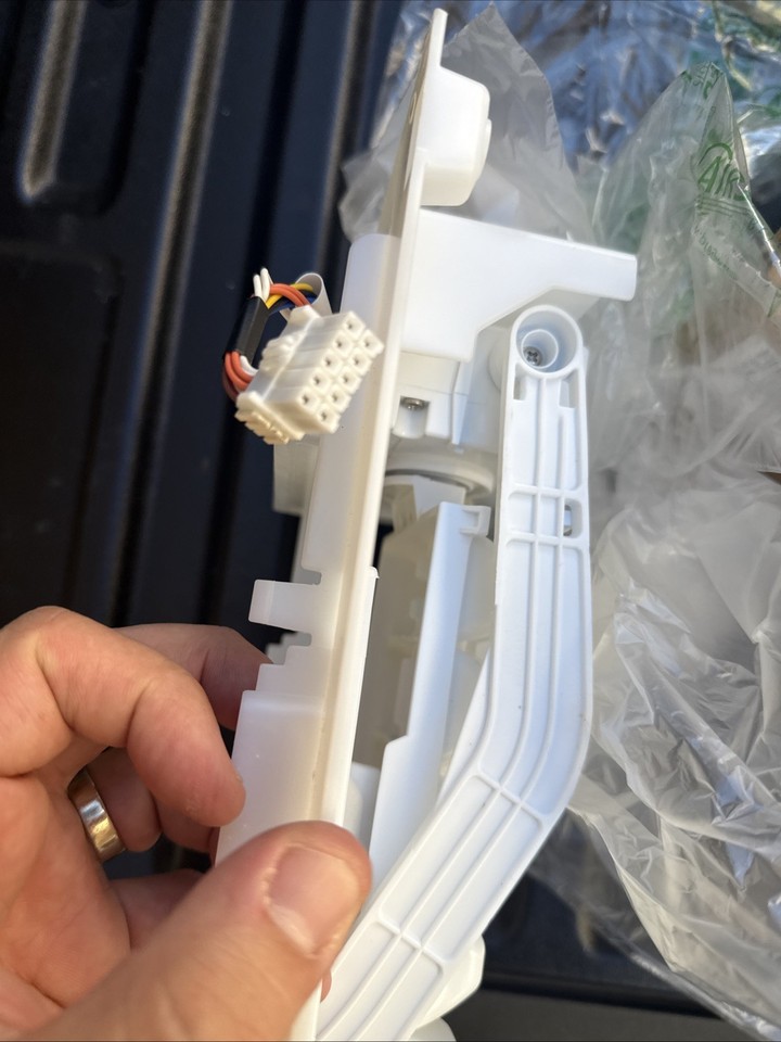 Oem AEQ72909603 Refrigerator Ice Maker for LG.... 840993037665| eBay