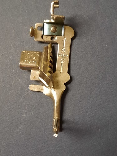 Singer Original Low Shank Binding Foot Part #160359 | eBay