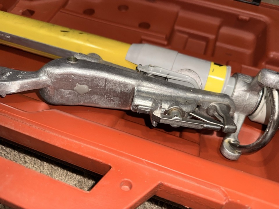 S & C Electric 5400R3 Loadbuster High Voltage Loadbreak Tool with ...