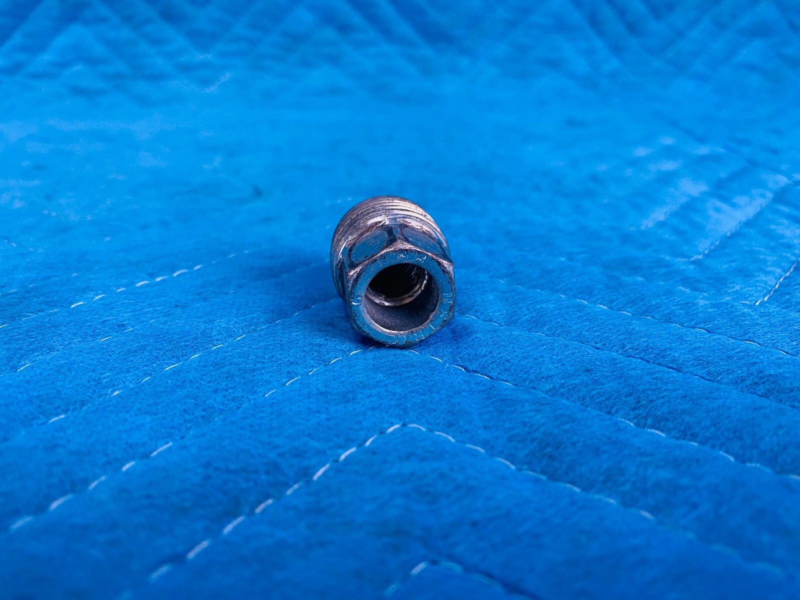 Genuine GM Wheel Lug Nut 9594683 OEM | eBay