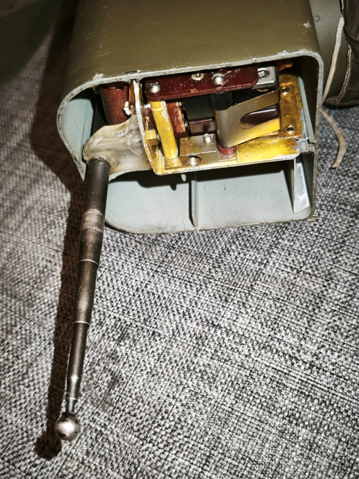 WWII US Signal Corps BC-611-C “Handy Talky” Radio Receiver ...