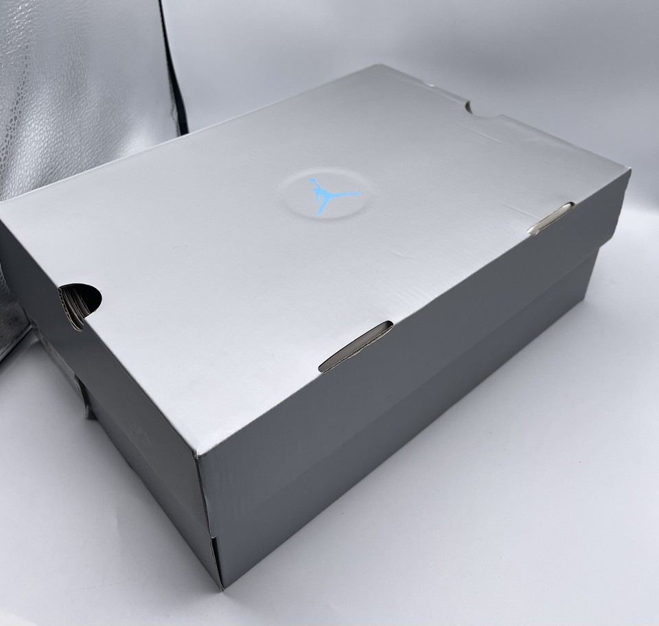 Air Jordan 13 Retro Obsidian 2021 Size 10 White Obsidian Powder Blue In ...