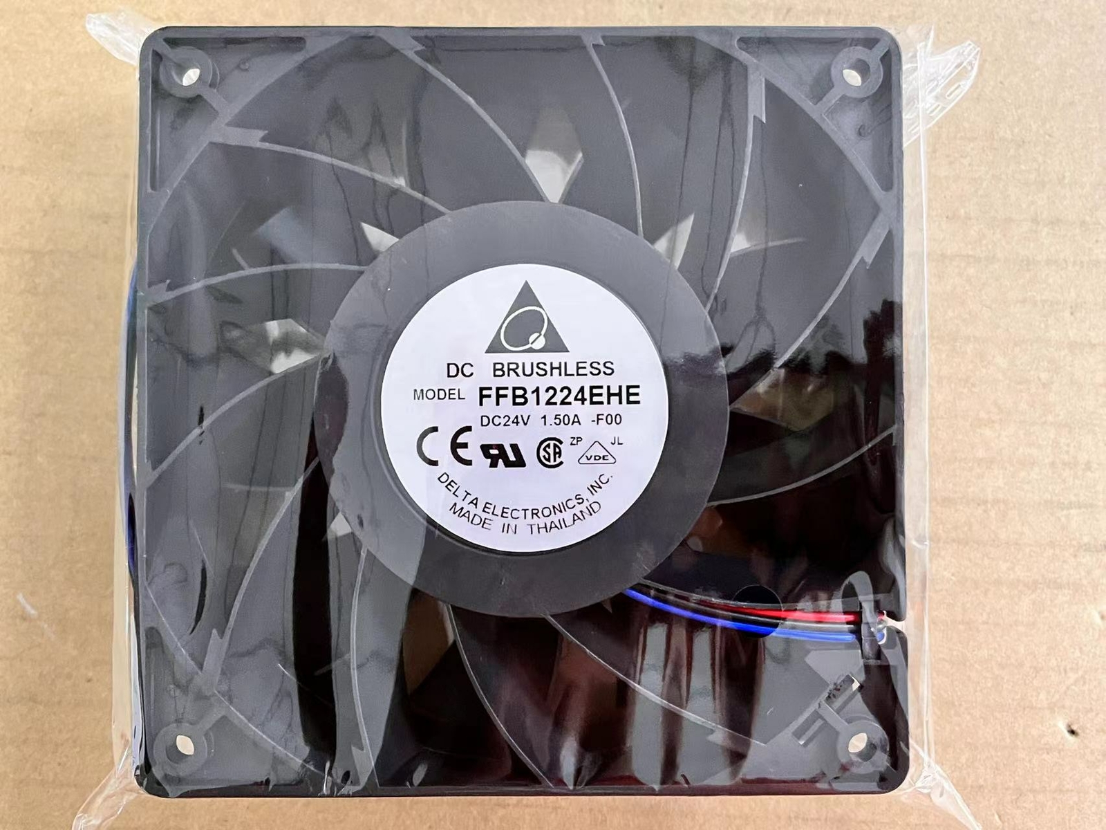 DELTA FFB1224EHE-F00 12038 120x120x38mm 12cm DC 24V 1.5A 3 Lines ...