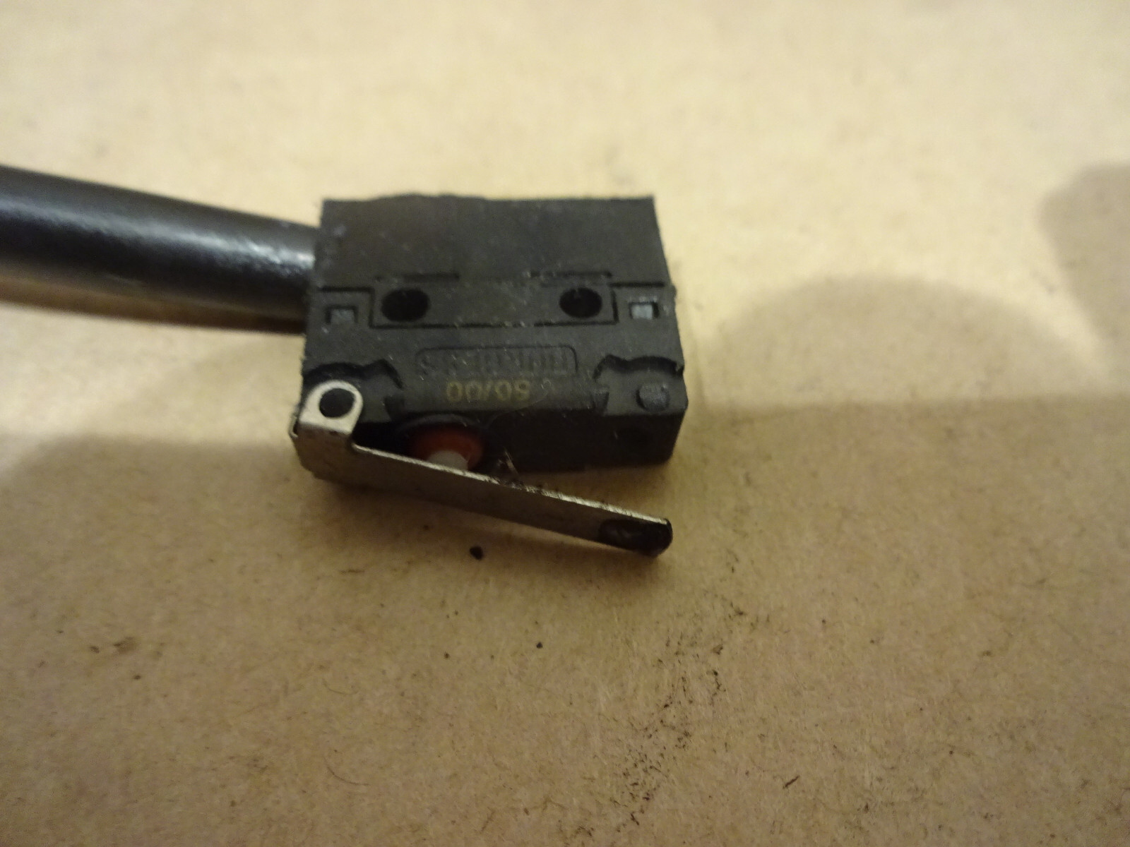 Ferrari 360,430,456,550,575 - Door interior Handle Micro Switch - P/N ...