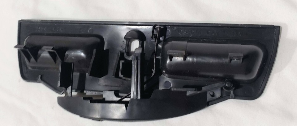 95-06 Silverado Suburban Tahoe Sierra Yukon Jumpseat Console Lid Latch ...