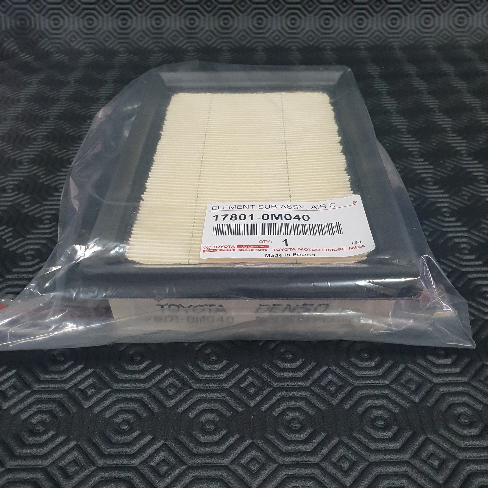 GENUINE TOYOTA CHR HYBRID 1.8L SERVICE KIT OCT 2017 TO 2020 MODEL CHR ...