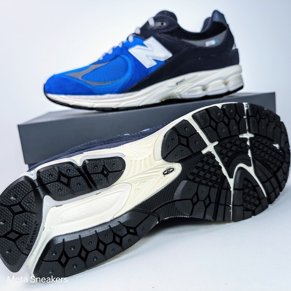 New Balance US 12 Men's Blue Silver White Black Retro 2002R Suede ...