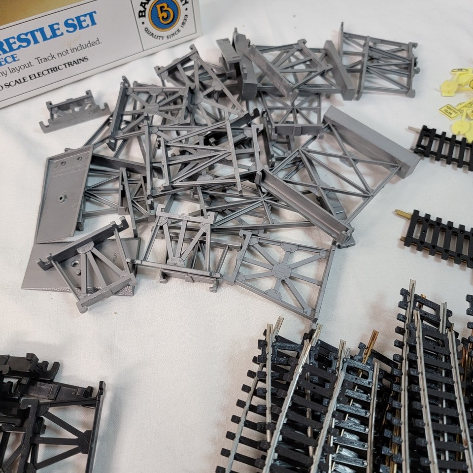 HO Scale Train Tracks Accessories Vintage Lot of 75+ pieces Pre Owned ...