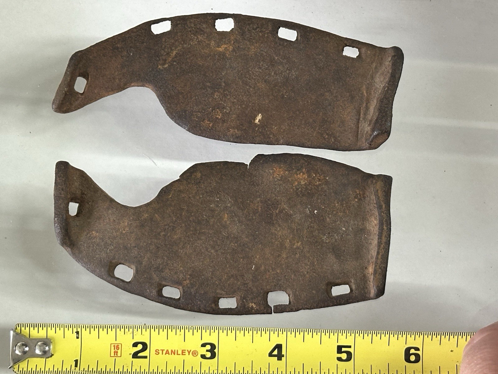 GREAT PAIR OF CIVIL WAR ERA BLACKSMITH HAND FORGED OX SHOE IRON OXEN ...