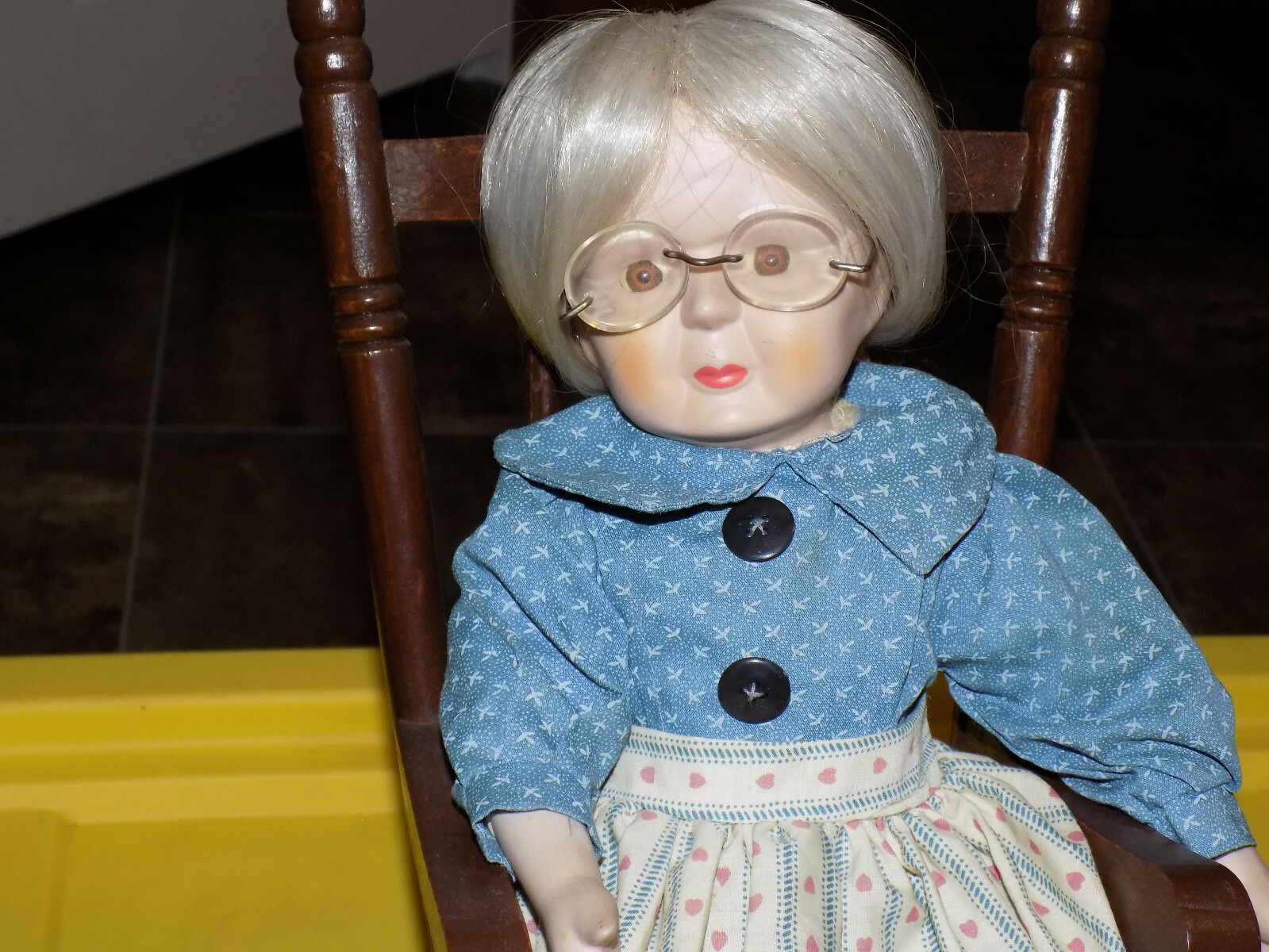 16” Grandma Day One Of Americas “Good Old Days" Porcelain Doll And Wood ...