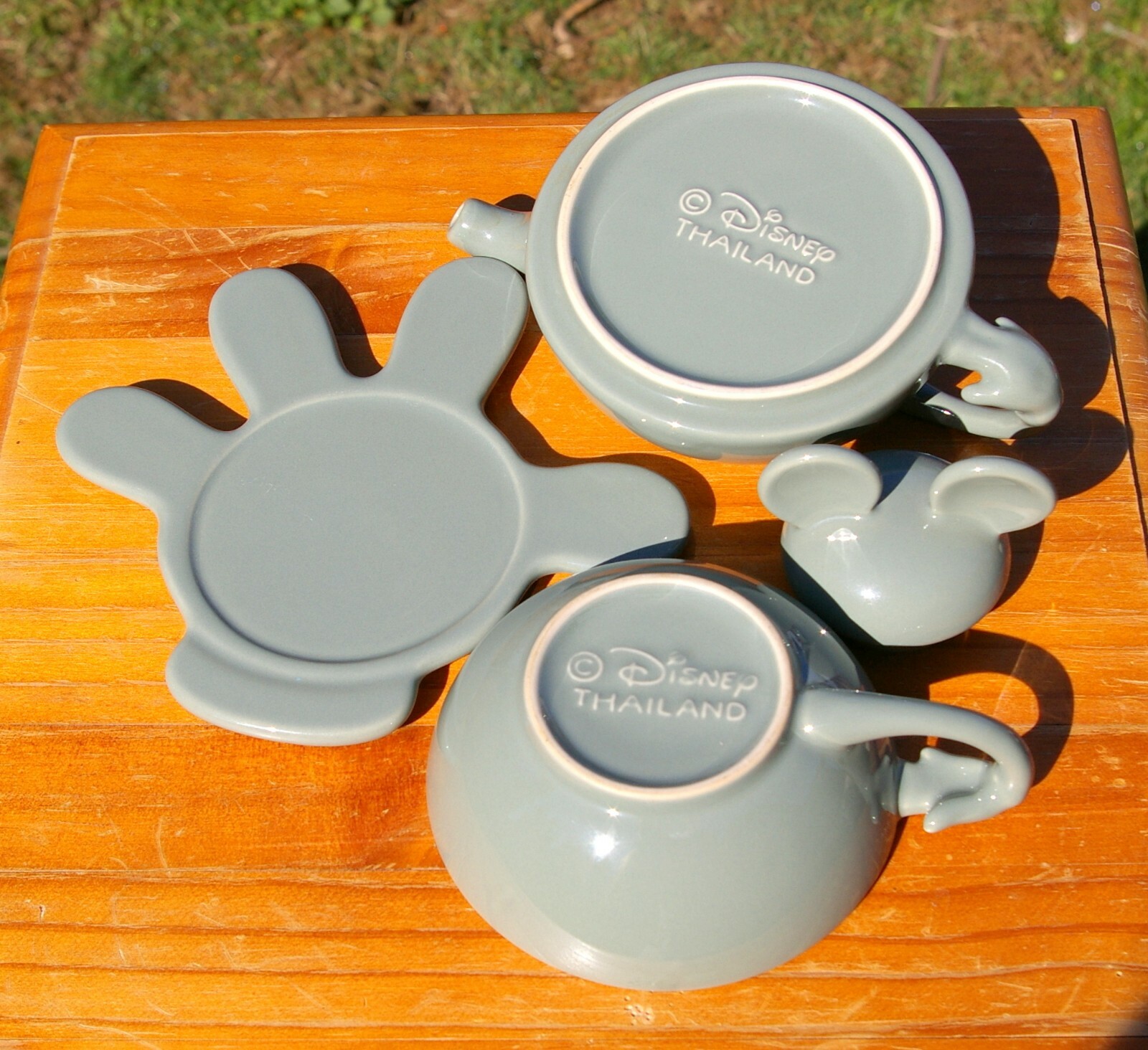 Walt Disney Mickey Mouse Sage Green Tea Pot Mug Plate Stacking Set 5 5/ ...