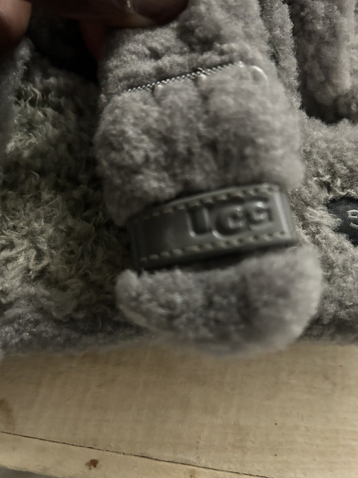 Ugg fuzz yeah strappy Slipper slide sheepskin Sherpa Fuzzy Warm Sandal ...