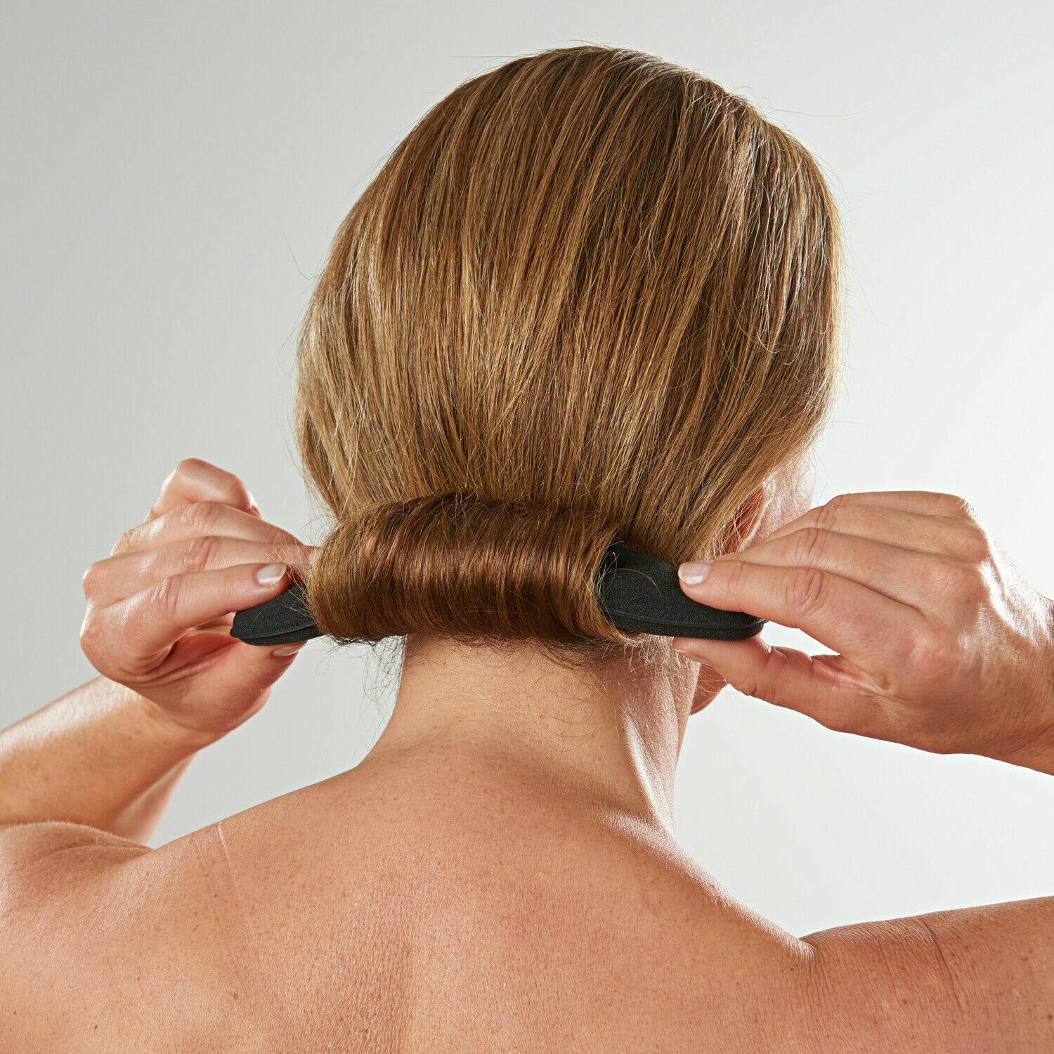 2 STÜCK DUTT MAKER DREHER TWISTER FRISIERHILFE DUTTROLLE DUTTSTYLER 16 ...