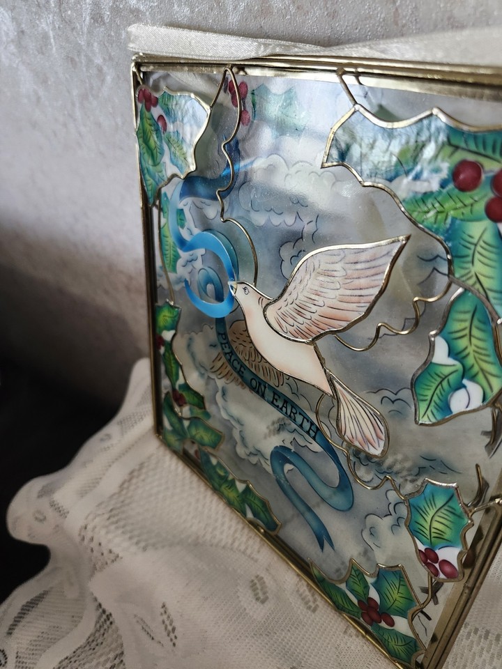 3D Christmas Dove Sun Catcher Peace on Earth Holiday Holly Glass ...