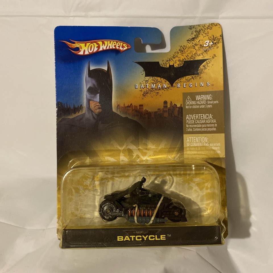 Hot Wheels Batman Begins Batcycle w/Batman Rider c2005 | eBay