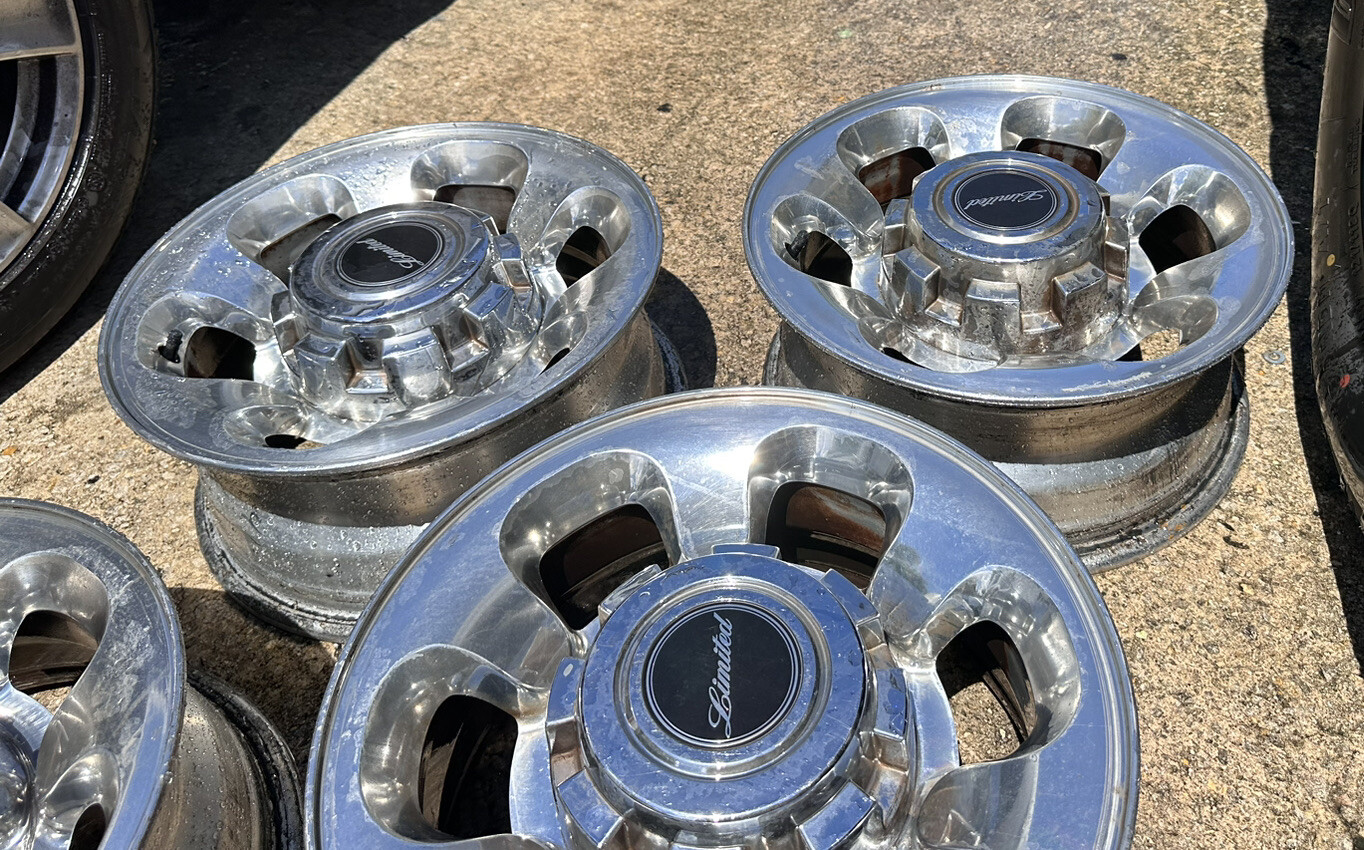 1999-2003 Ford F250 Excursion 16x7 Aluminum D Holes 8 Lug Complete Rims ...