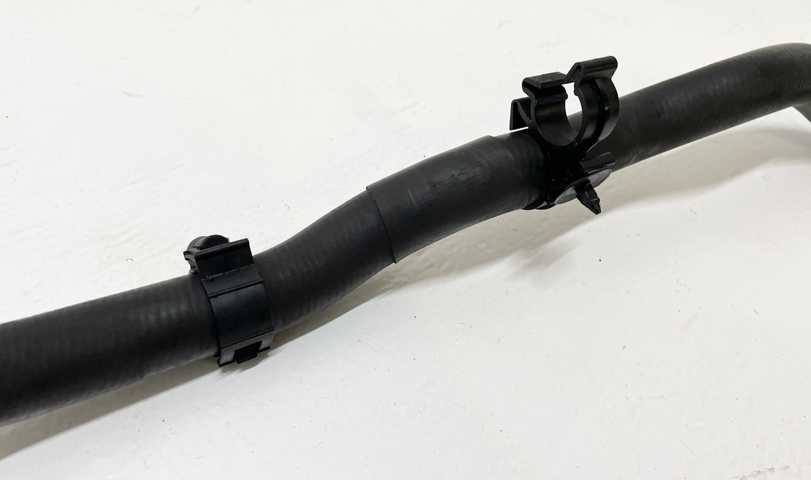 06-15 Genuine OEM BMW E90 335xi HVAC Heater Hose 64216983858 135i 335i ...