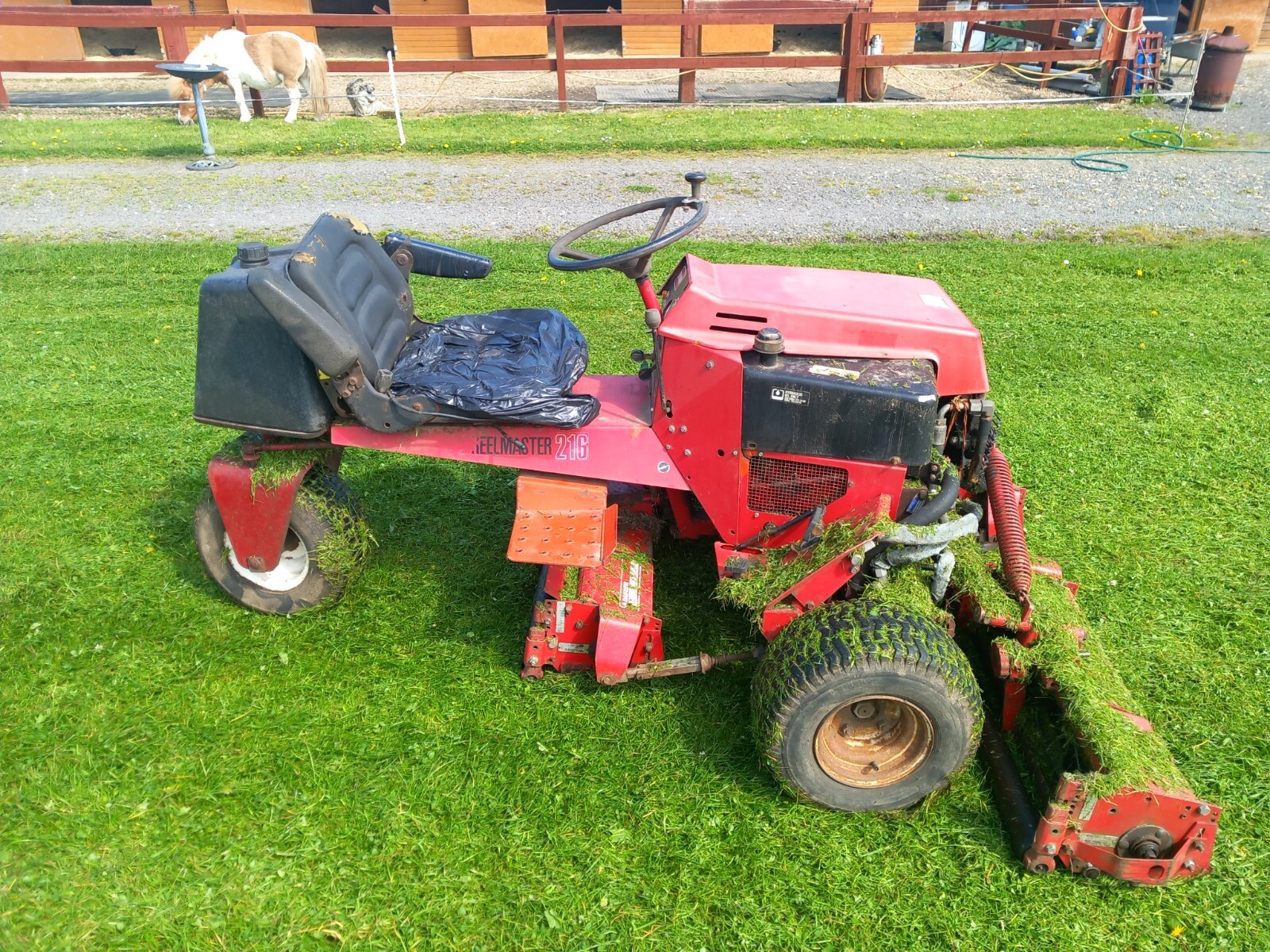 Toro 216 Reelmaster Ride On Lawnmower Grass Cutter Petrol Powered | eBay UK