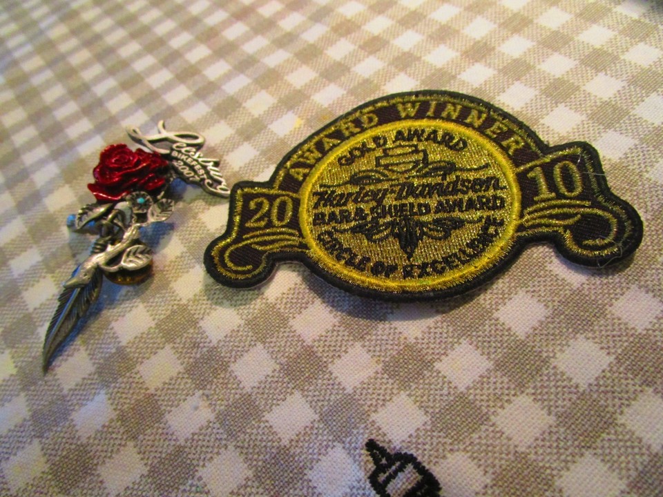 Harley Davidson 2010 Bar & Shield Gold Patch & 2007 Leesburg Bikefest ...