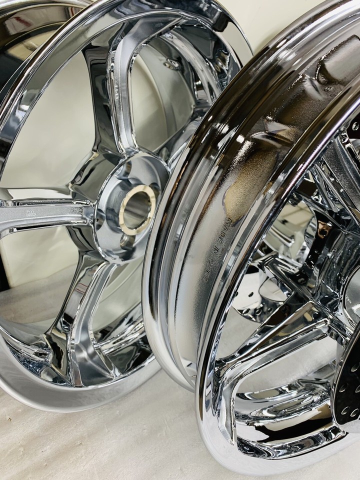 HARLEY CVO TRI GLIDE RIMS 2020-24 CUSTOM CHROME WHEELS & BEARING ...