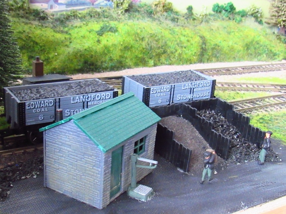 00 Gauge Model Railway Countryside Layout 3ftx1ft +controller ...