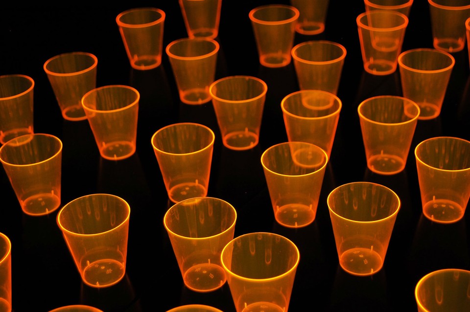 DirectGlow 2oz 50 Count Neon Orange Blacklight Plastic Shot Glasses ...