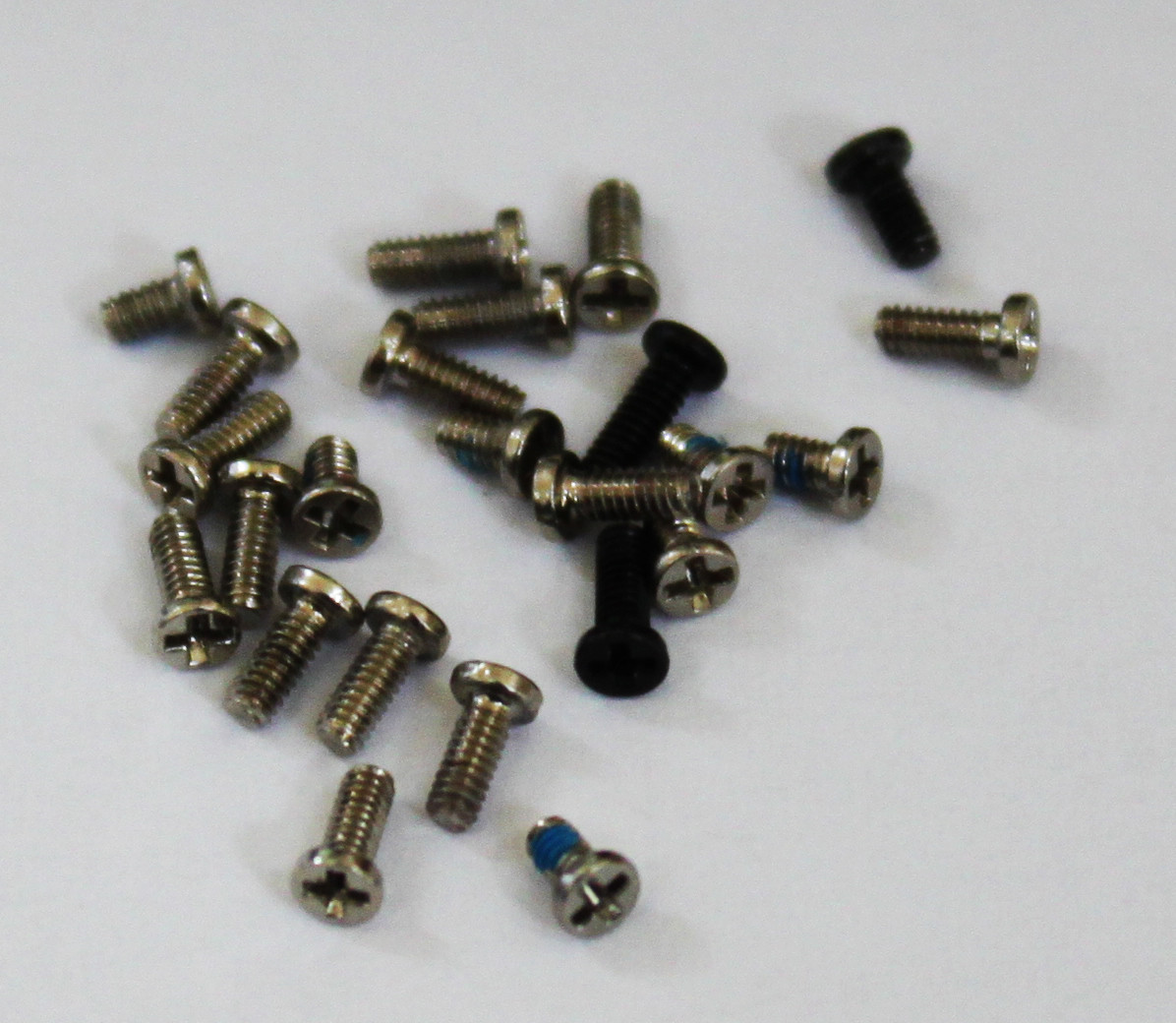 OEM UNLOCKED BLU PURE XR P0030UU REPLACEMENT COMPLETE SREW SET SCREWS ...