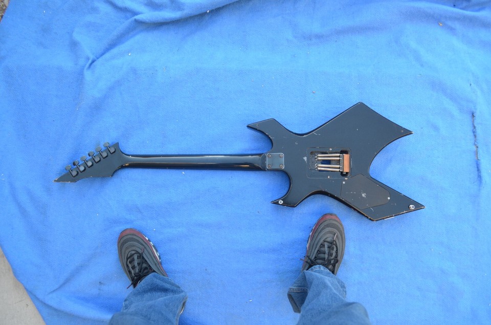 BC Rich Rave II Series Electric Guitar / AS IS CONDITION FOR PARTS OR ...