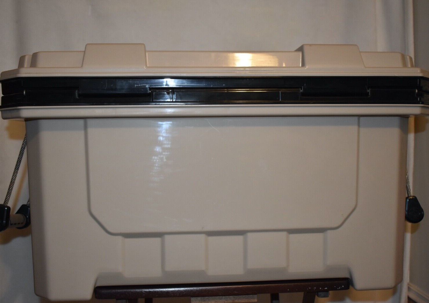 Igloo IMX 70-qt Cooler Ice Chest Beige or Khaki/Black 49858 NWT ...